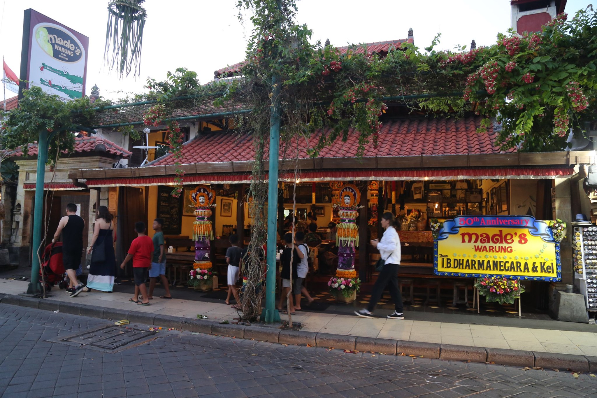 What is a "Warung" in Bali? | BaliKit